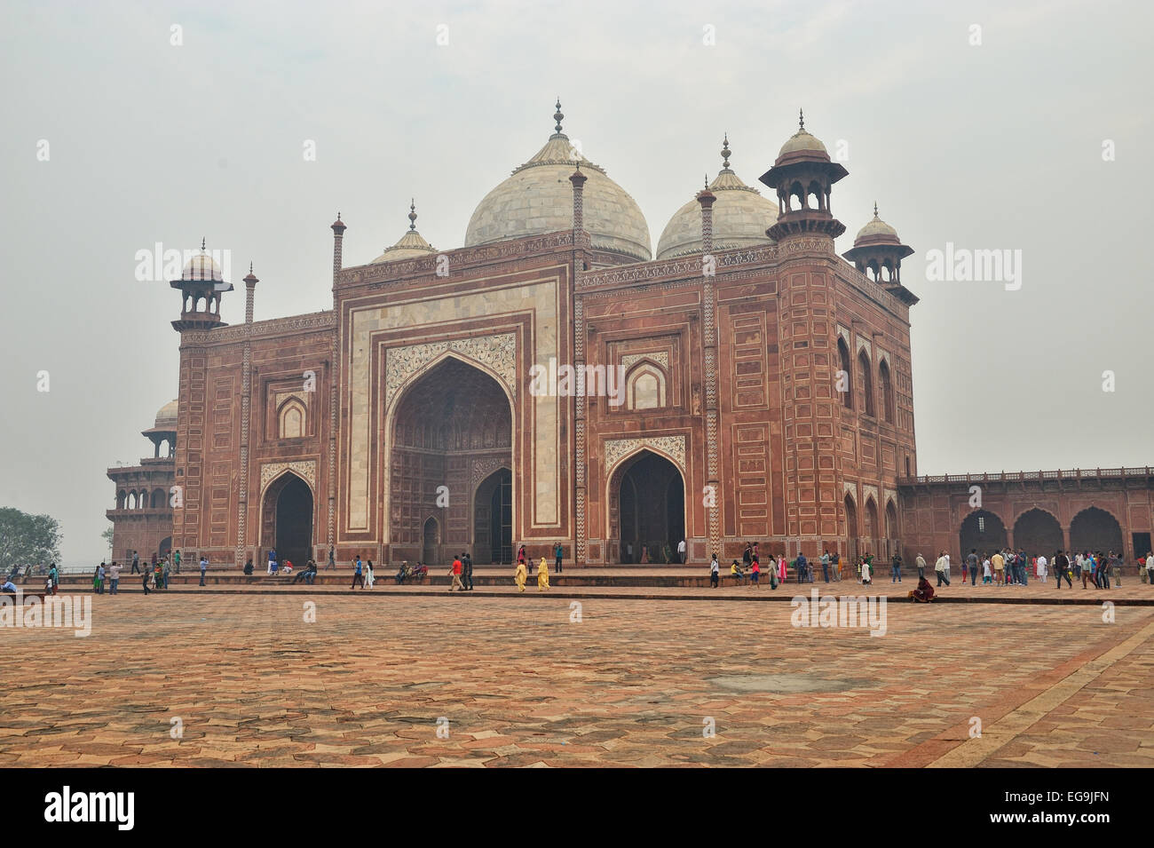 Red sandstone buildings hi-res stock photography and images - Alamy