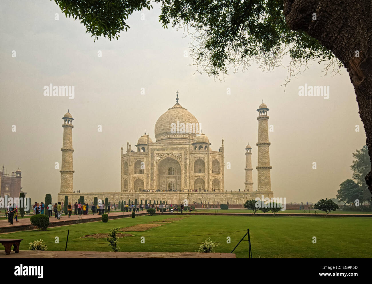 Taj mahal construction hi-res stock photography and images - Alamy