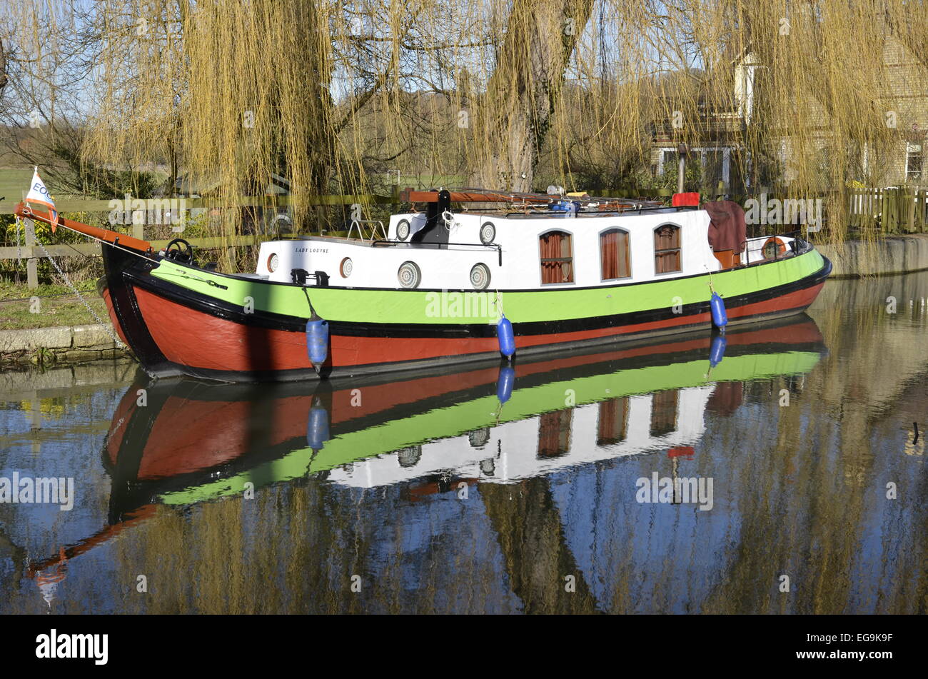 Hertford Lock on the River Lee (Lea) in Hertfordshire Stock Photo - Alamy