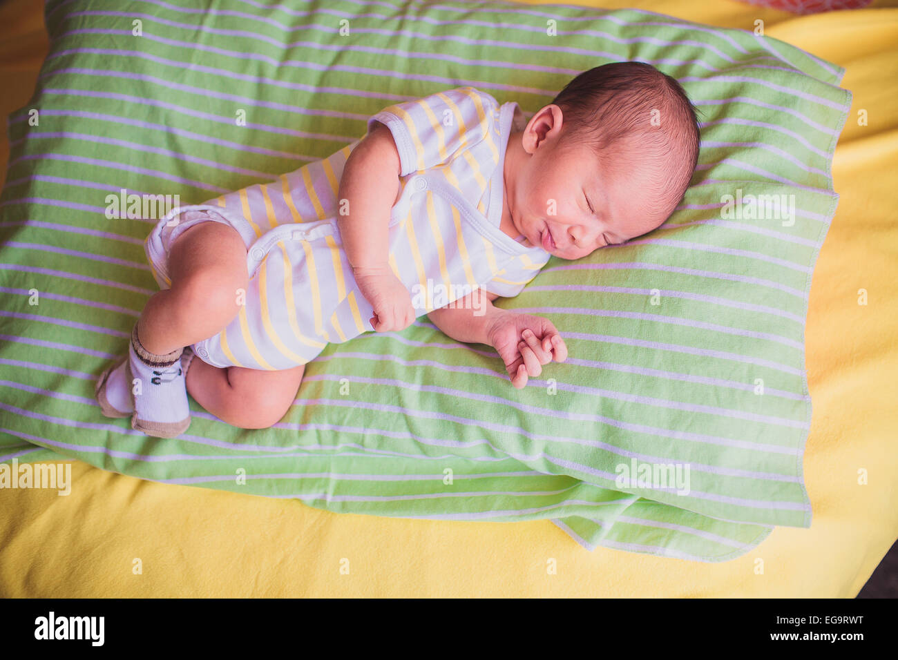 Newborn little baby sleeping Stock Photo - Alamy