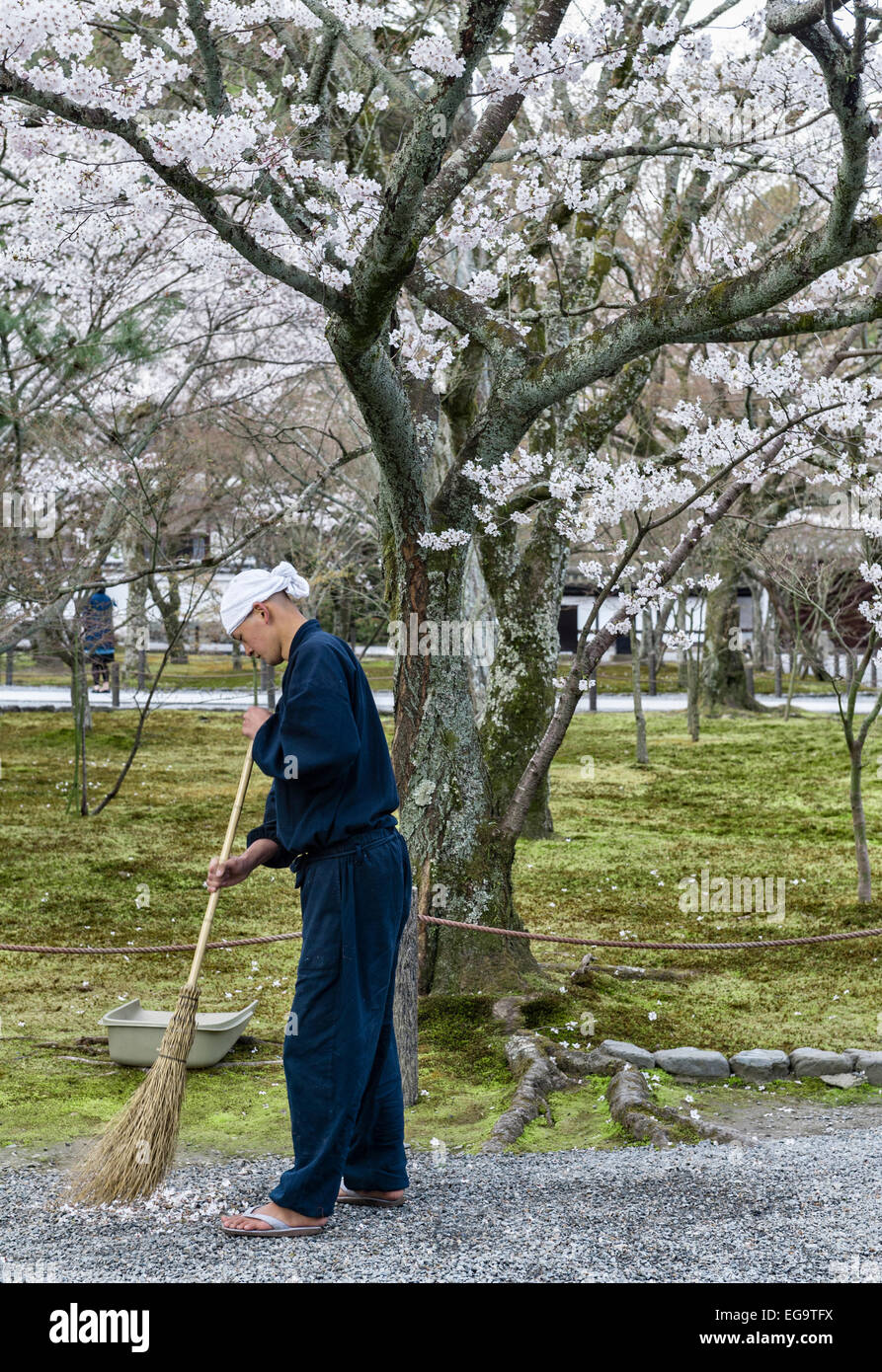 Sweeping the temple hi-res stock photography and images - Alamy