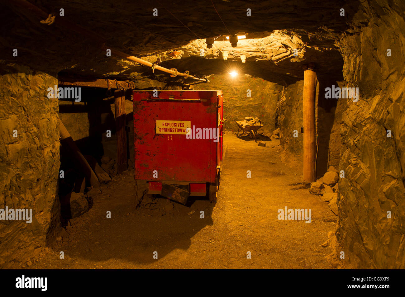 Mining tunnel south hi-res stock photography and images - Alamy