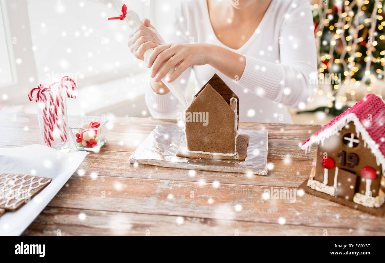 Woman making candy hi-res stock photography and images - Alamy