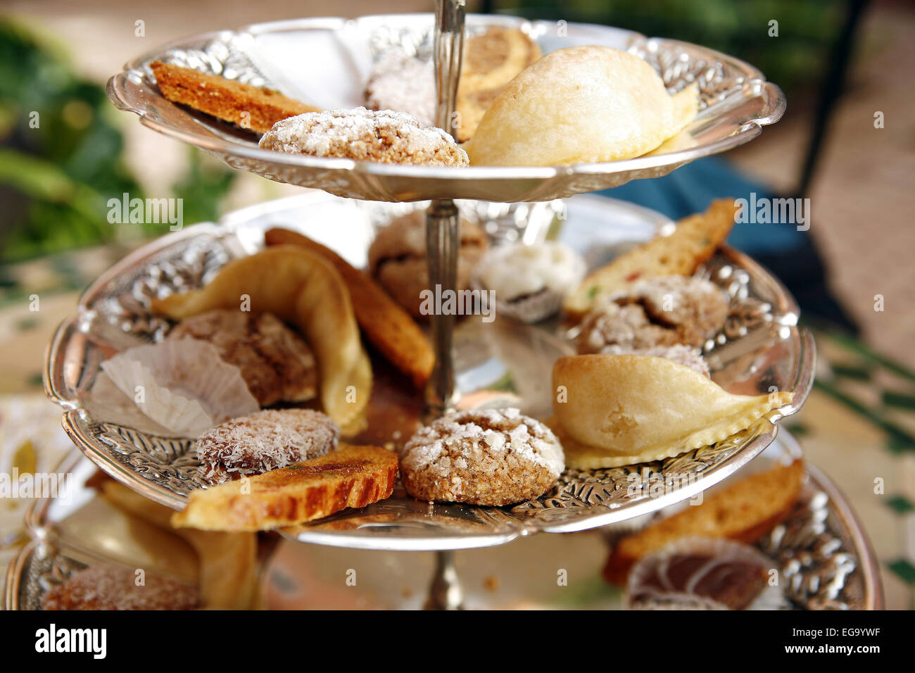 Marrakesh (Morocco), October 2012: Moroccan pastries Stock Photo - Alamy
