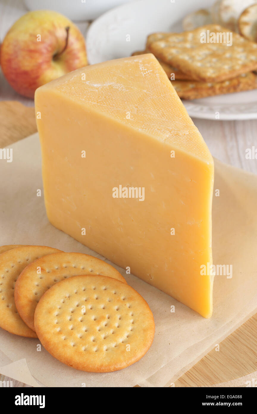 Traditional english cheeses hi-res stock photography and images - Alamy