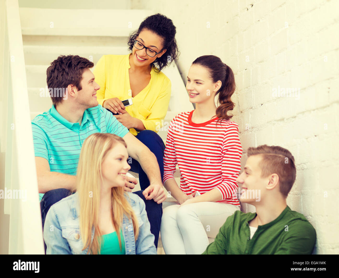 Group discussion students hi-res stock photography and images - Alamy
