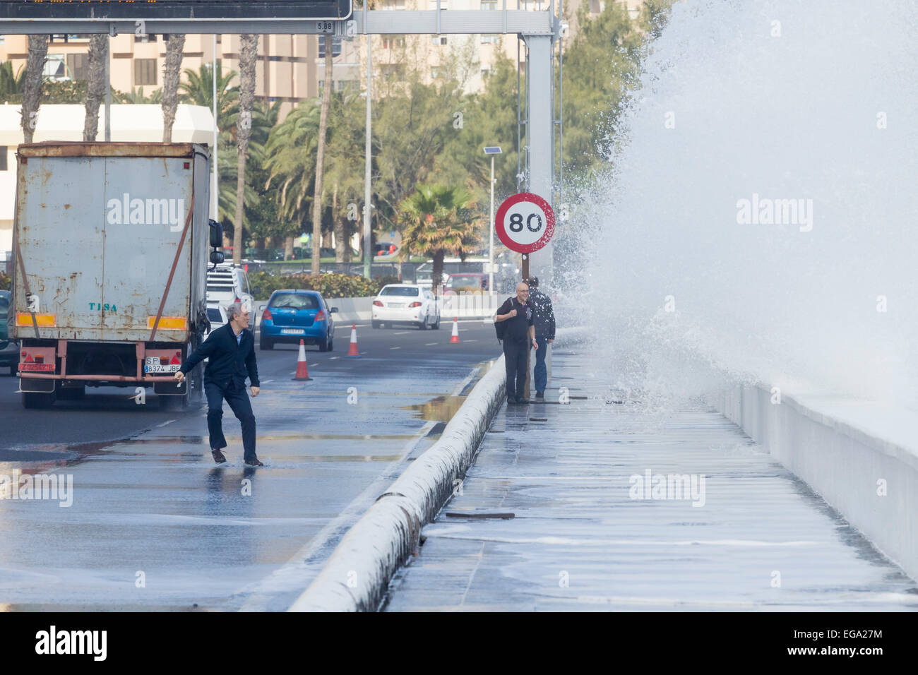 Shock waves hi-res stock photography and images - Alamy