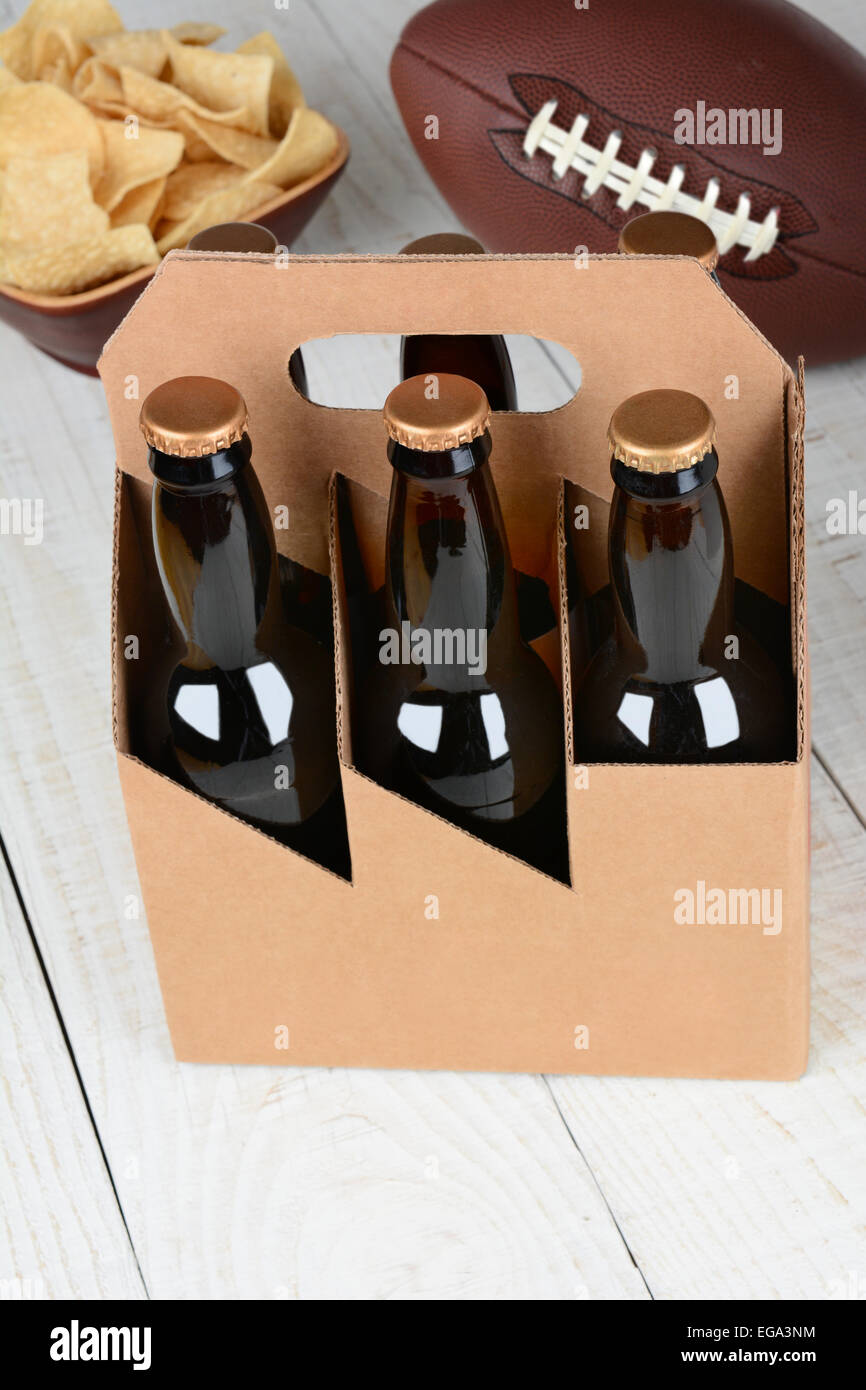 Six pack of beer hi-res stock photography and images - Alamy