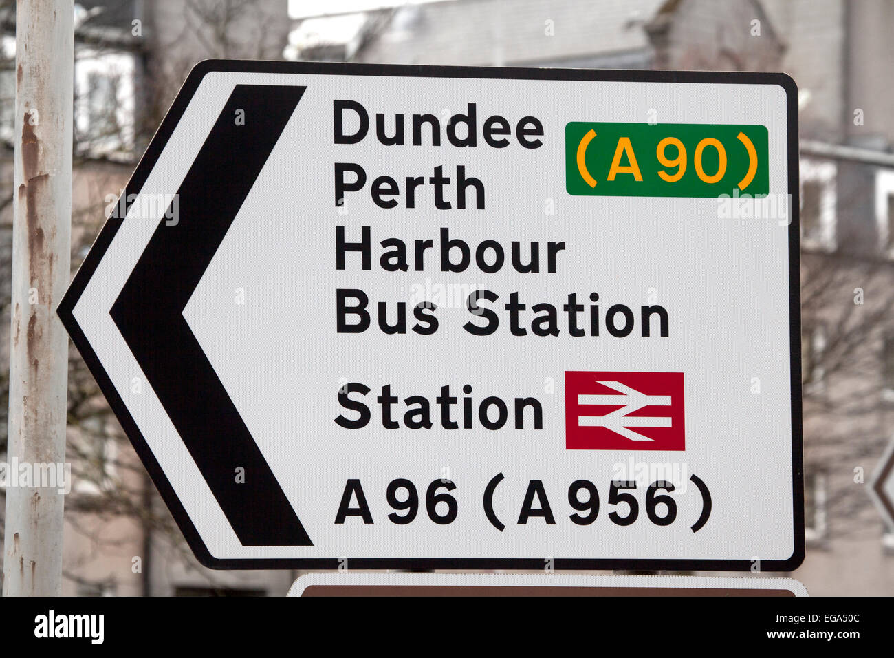 A90 Road Direction Sign in Aberdeen Stock Photo - Alamy