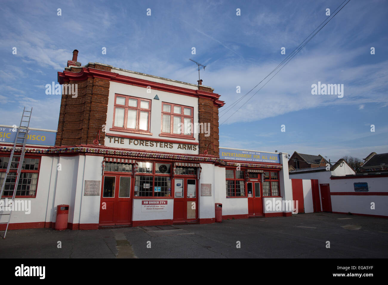 Foresters arms hi-res stock photography and images - Alamy