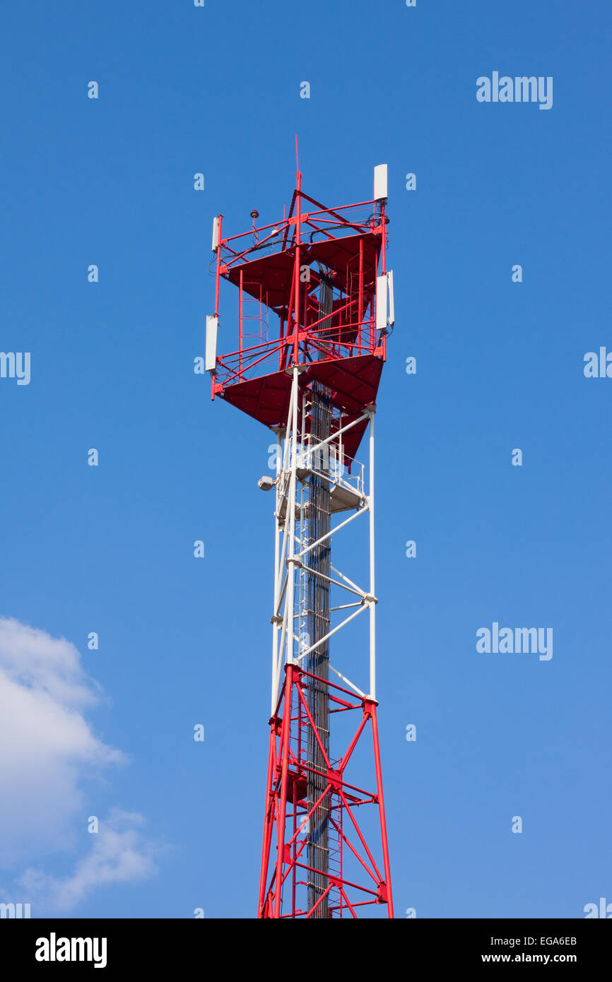 Tv radio mobile phone base mast hi-res stock photography and images - Alamy