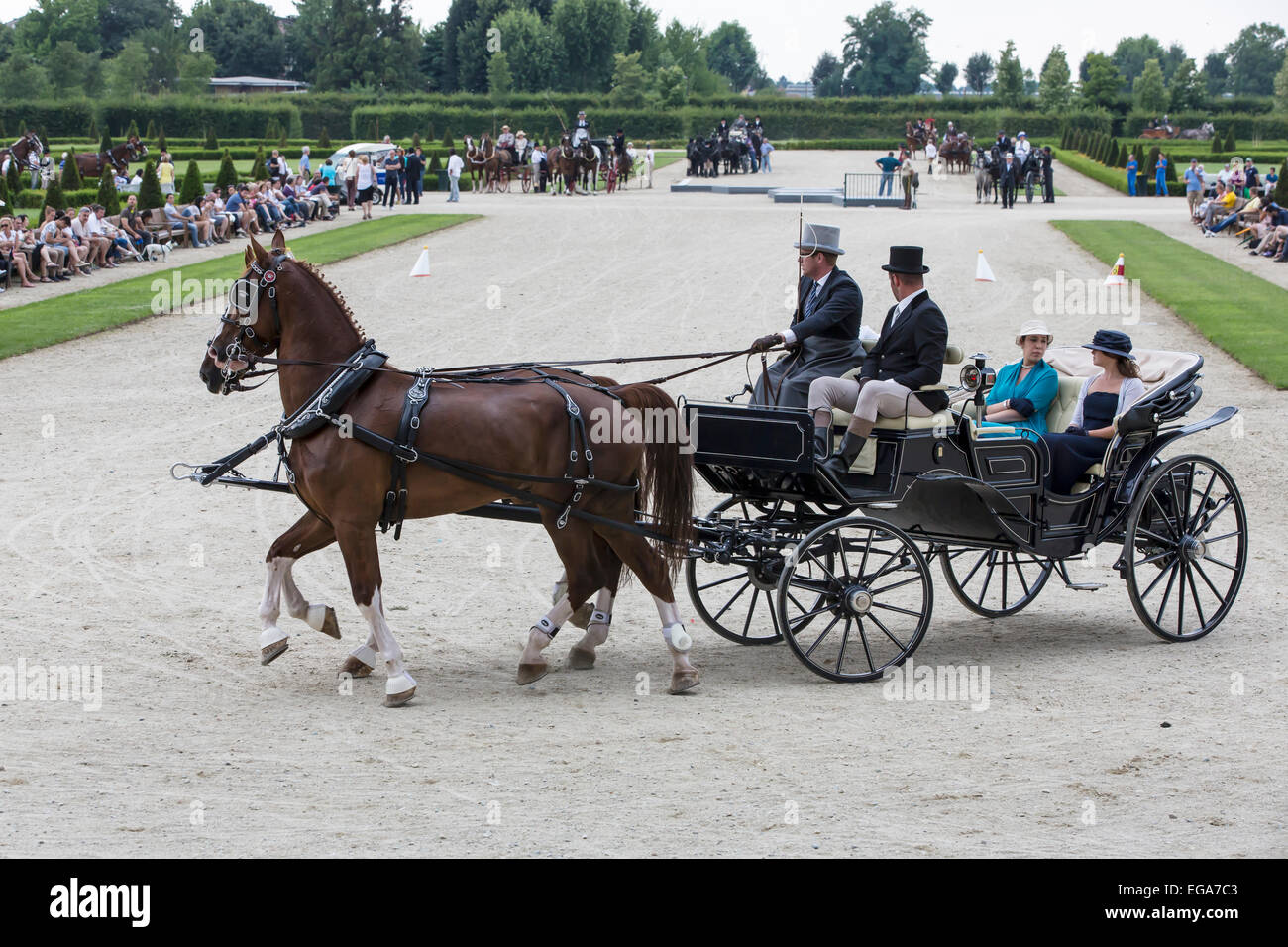 Vis a vis carriage hi-res stock photography and images - Alamy