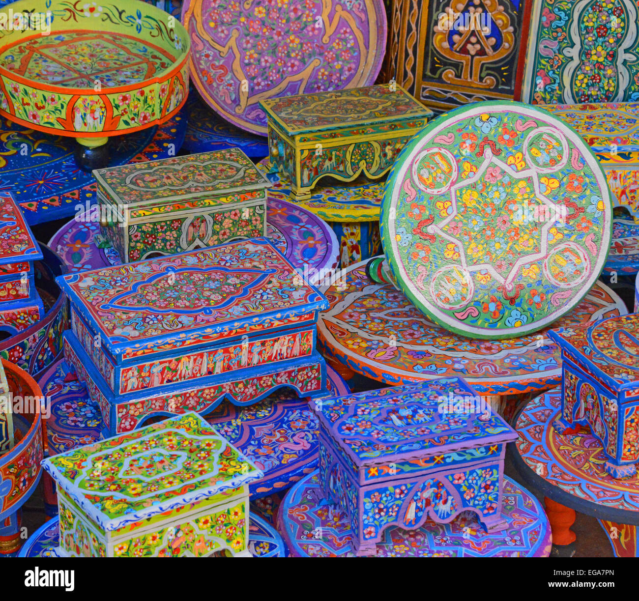 Painted boxes hi-res stock photography and images - Alamy