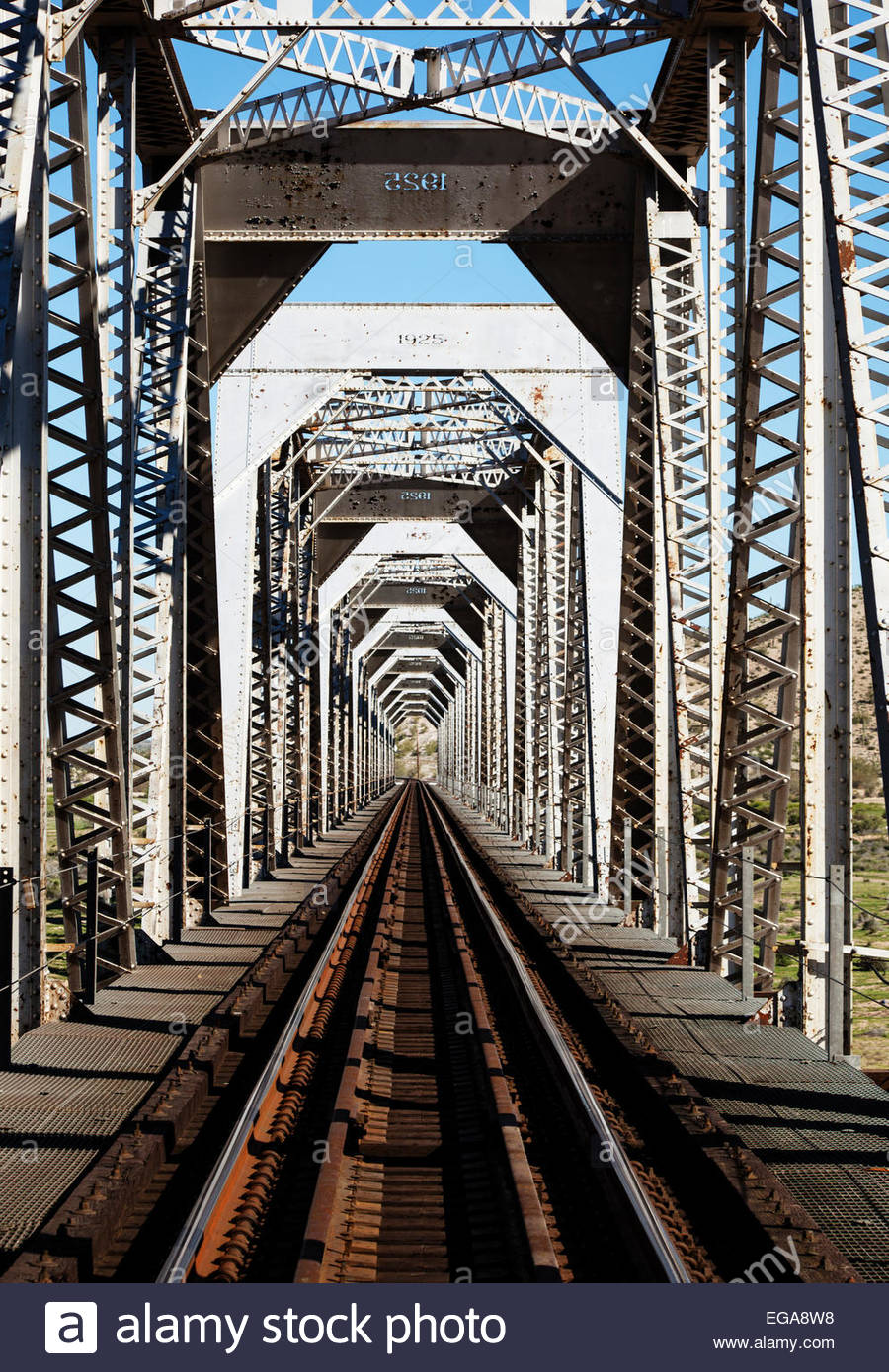 Warren Trusses High Resolution Stock Photography and Images - Alamy