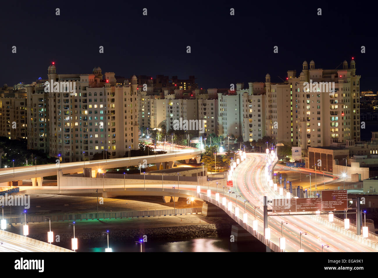 Residential buildings at the Plm Jumeirah at night Stock Photo - Alamy