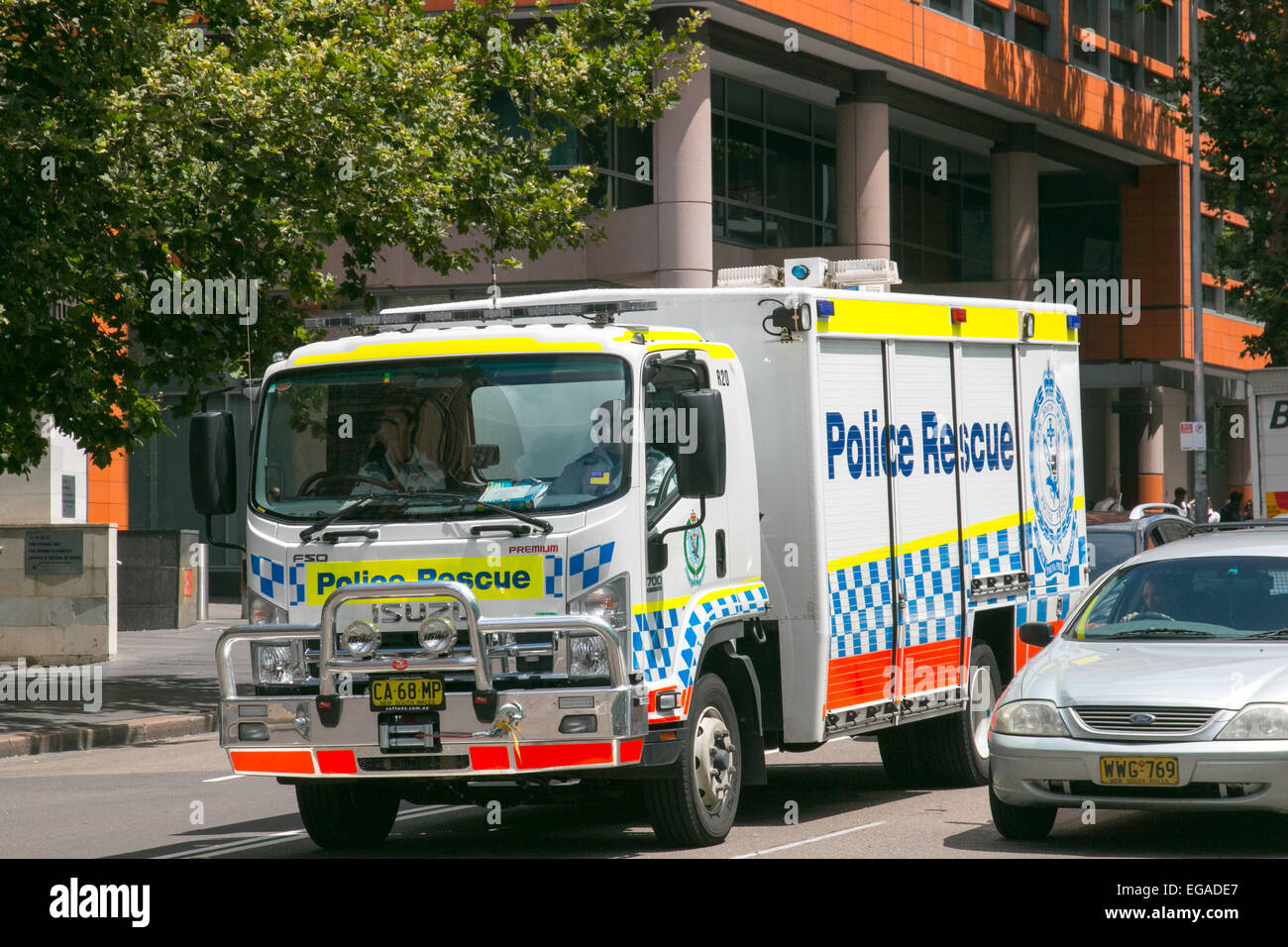 Nsw police rescue vehicle hi-res stock photography and images - Alamy