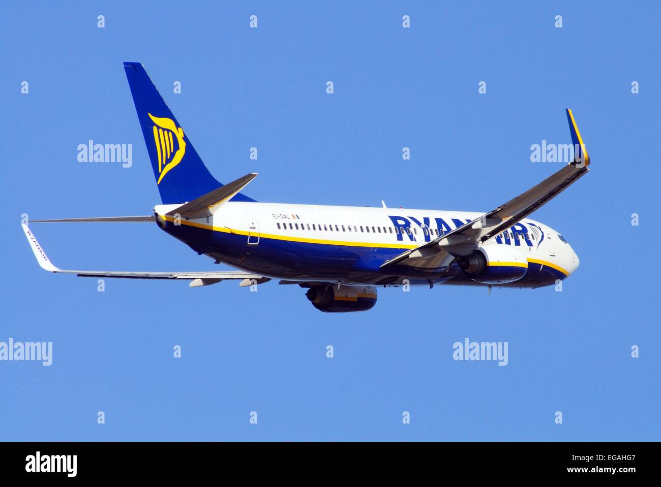 Boeing 737 800 ryanair malaga hi-res stock photography and images - Alamy
