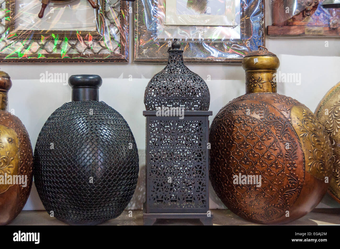 Traditional Omani Handicrafts display, Muscat, Oman Stock Photo - Alamy