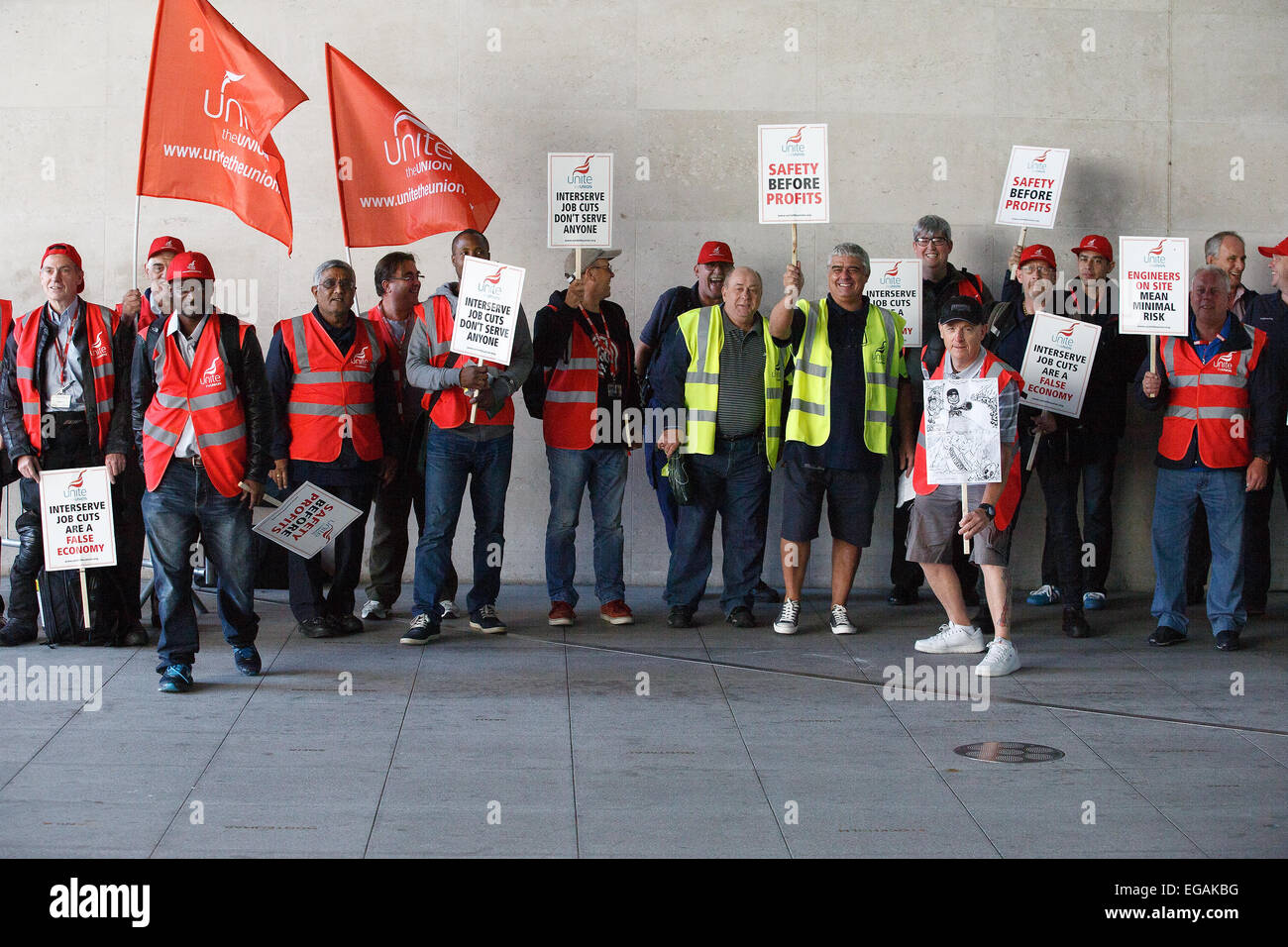 BBC engineers begin a 48 hour strike at Broadcasting House in Portland ...