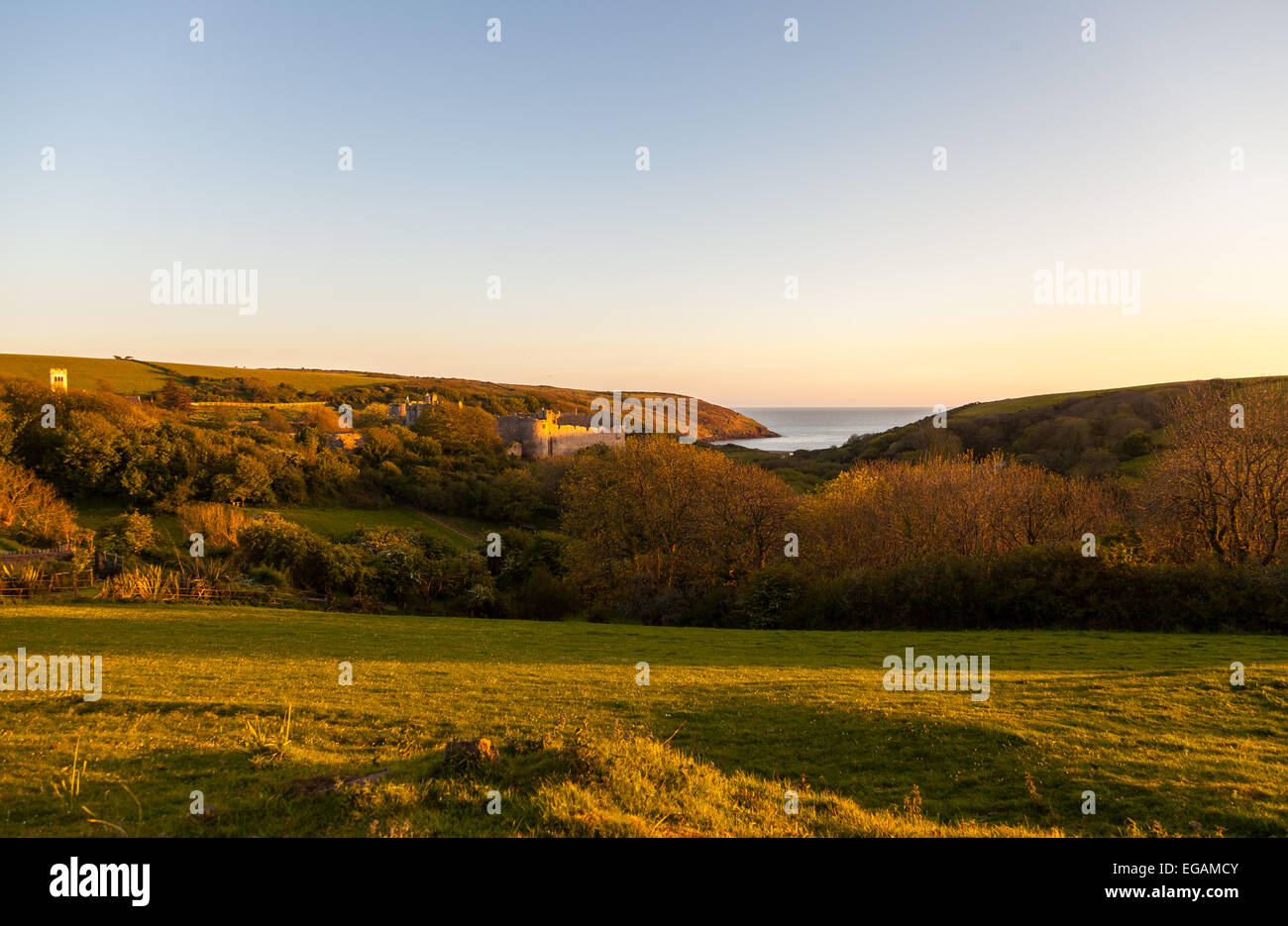 Manorbier castle hi-res stock photography and images - Alamy