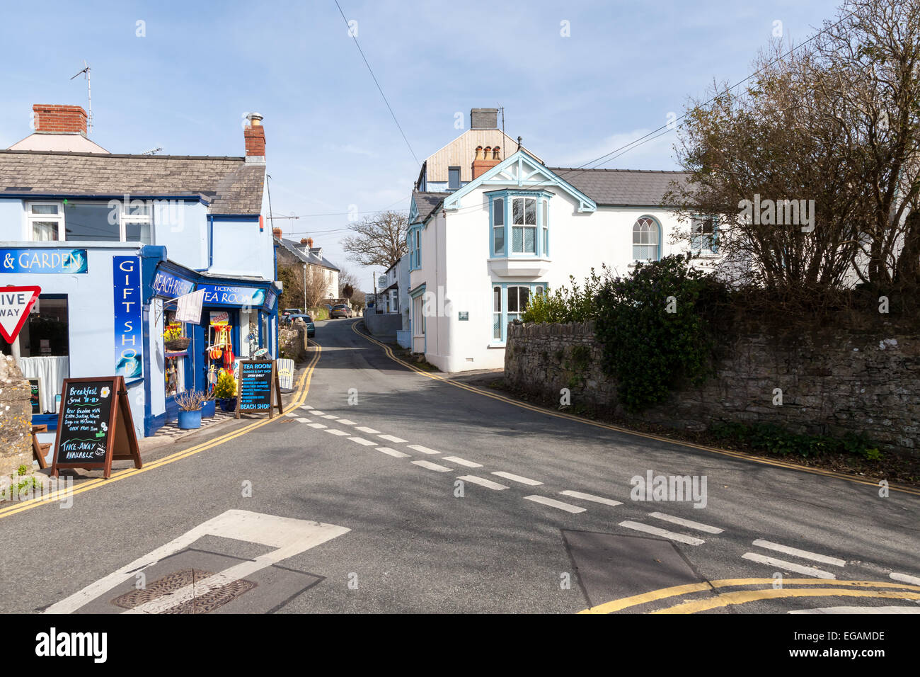 Village of manorbier hi-res stock photography and images - Alamy