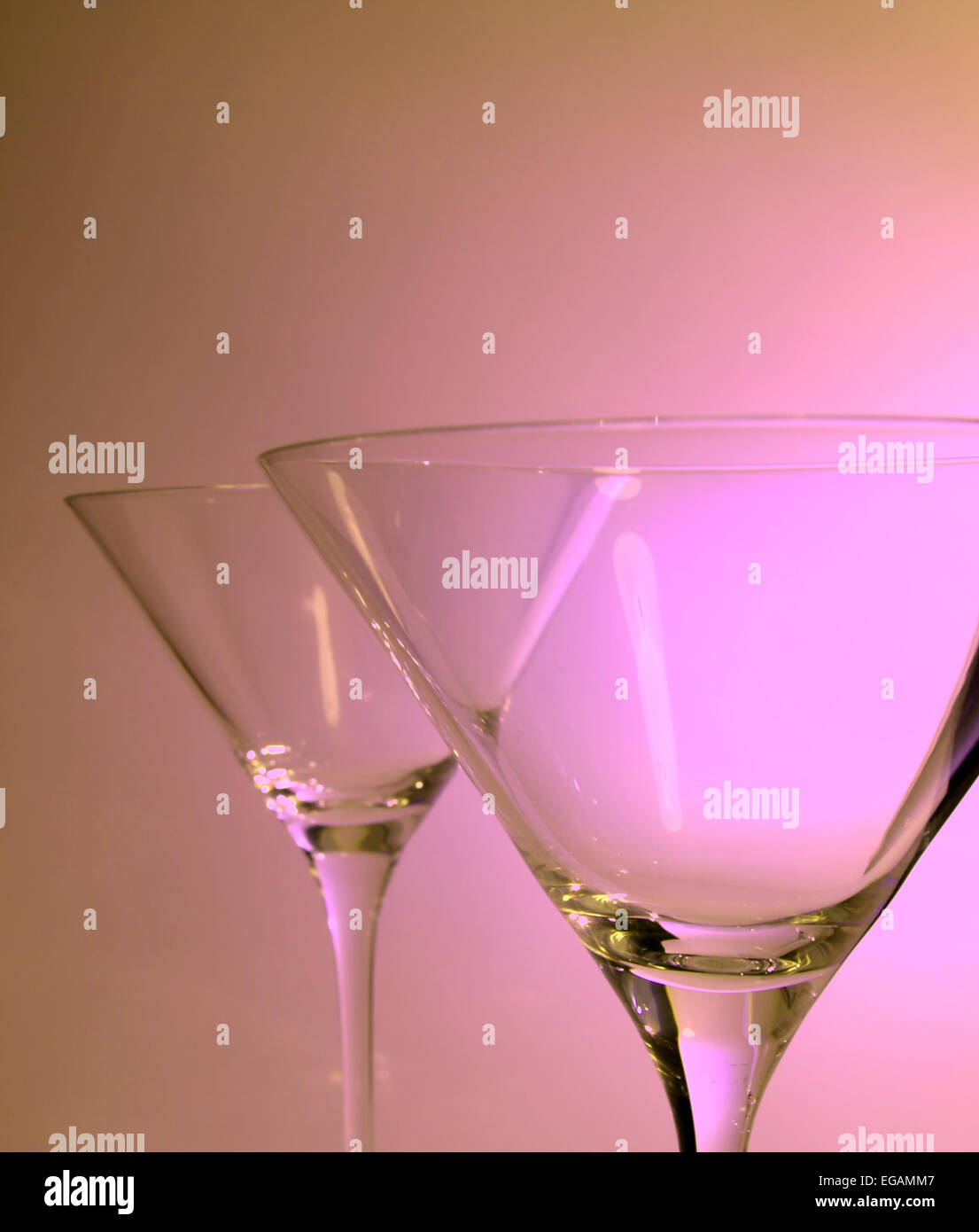 Empty cocktail glasses in a bar Stock Photo - Alamy