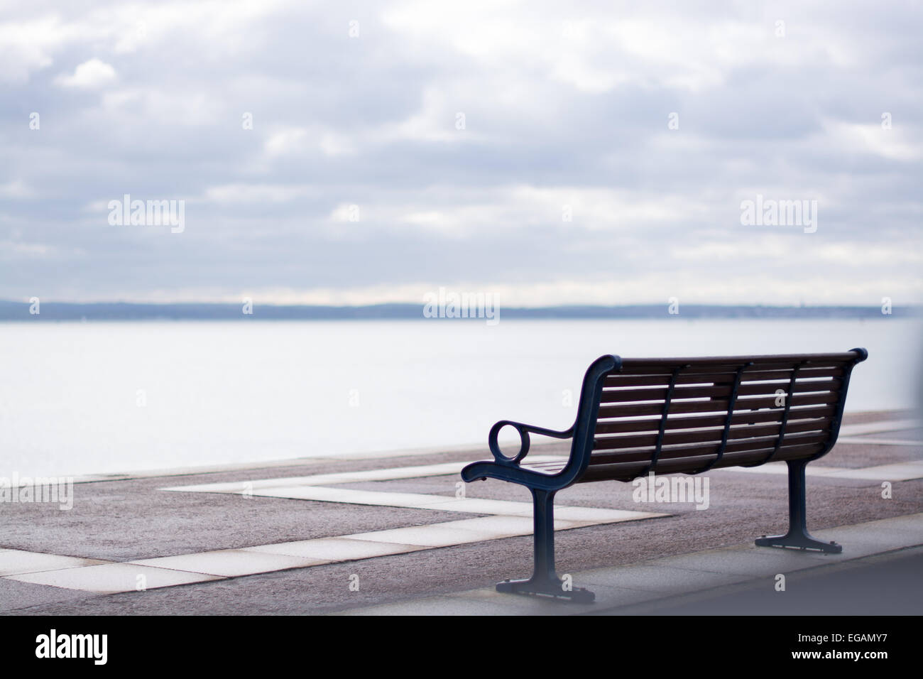 bench by the beach Stock Photo - Alamy