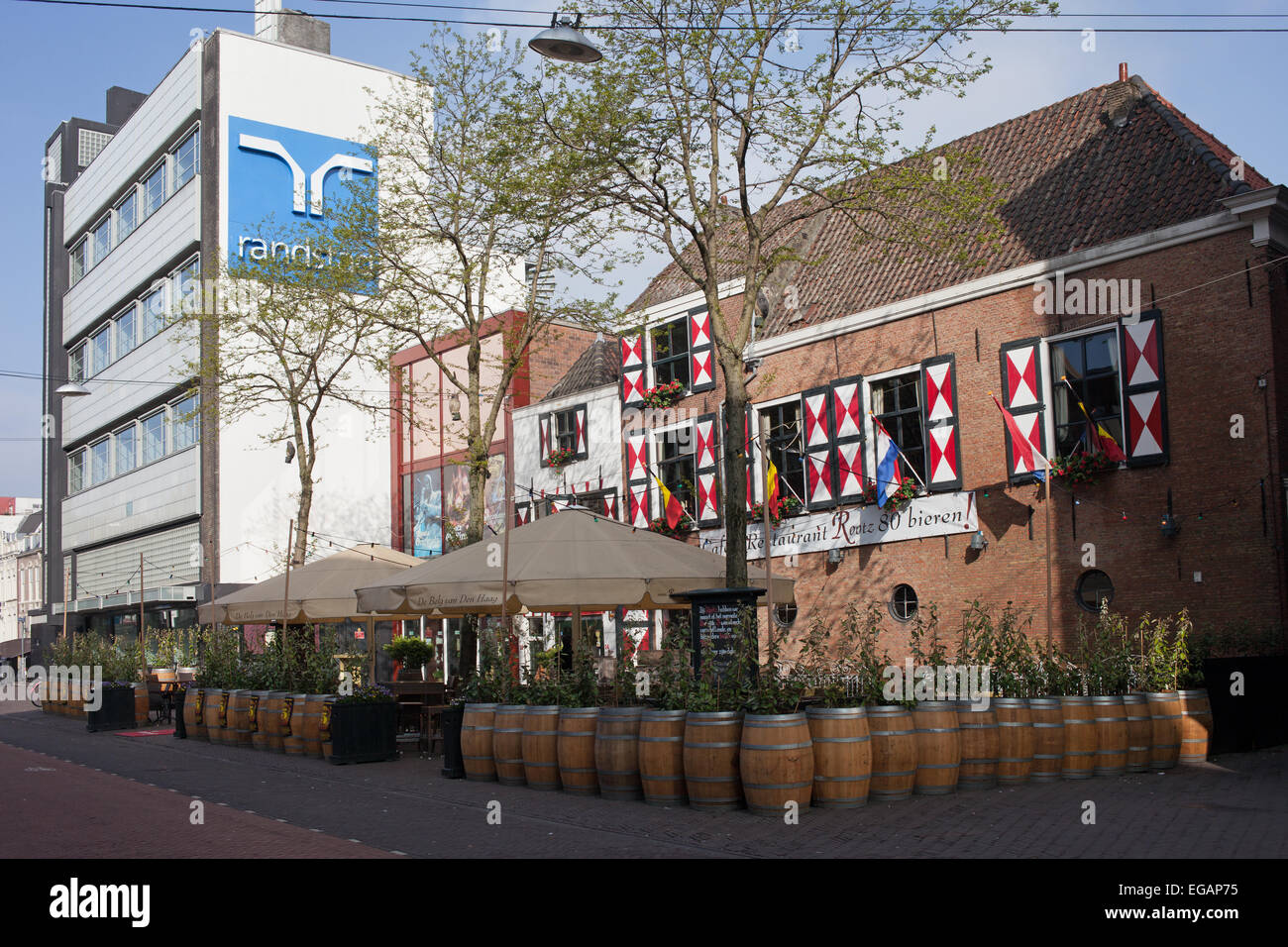 Rootz hi-res stock photography and images - Alamy