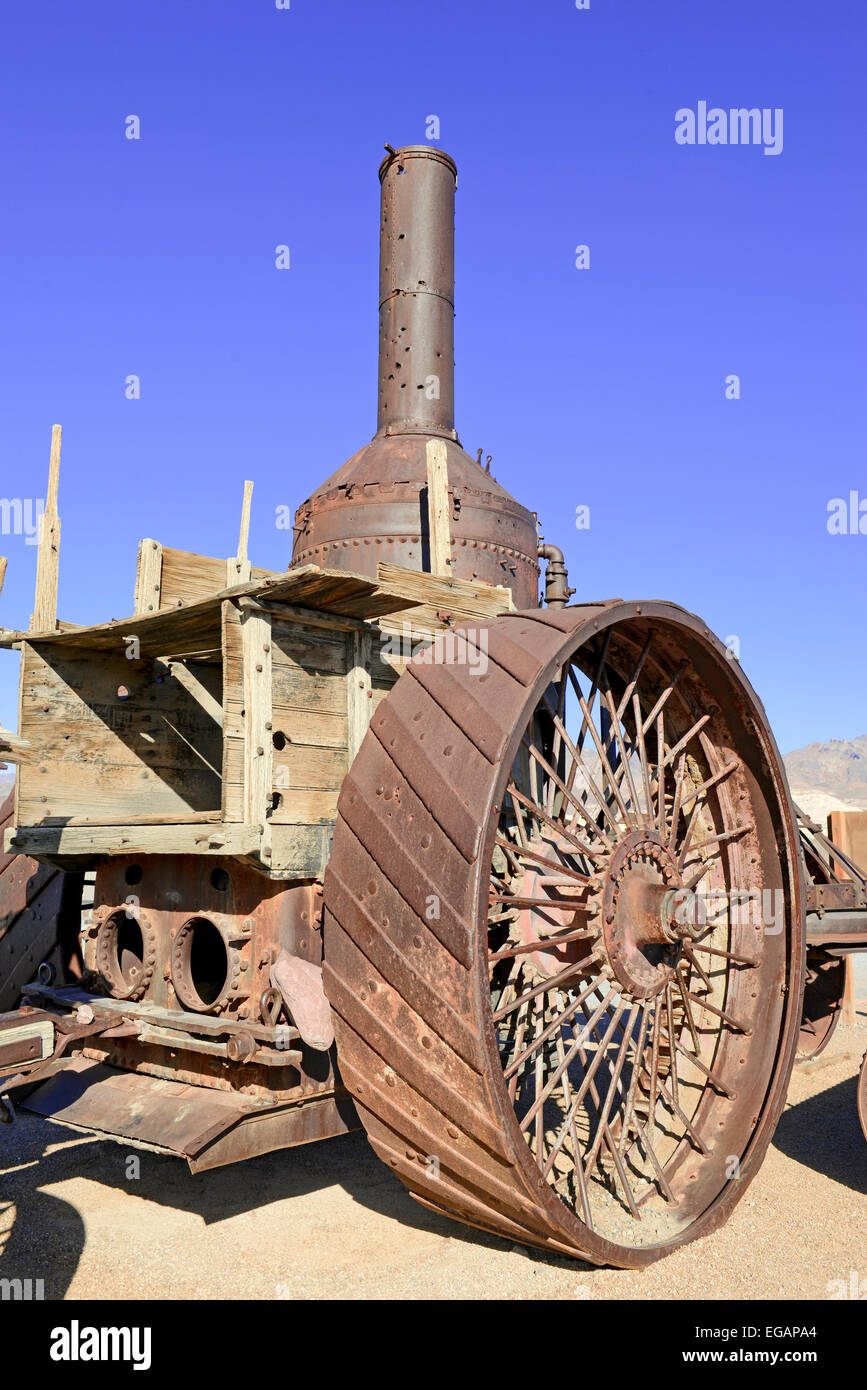 Vintage steam engine train and wheels closeup Stock Photo - Alamy