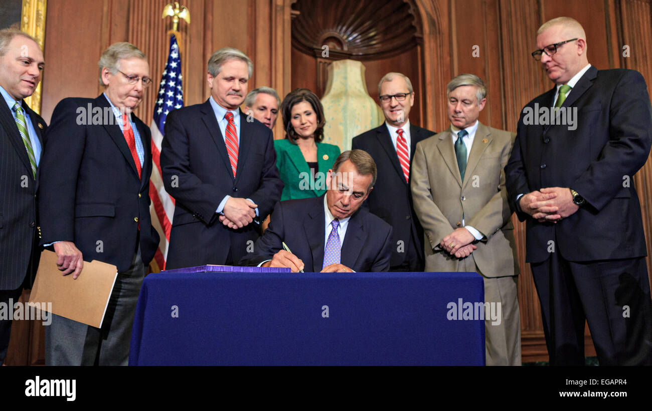 Kristi noem signs bill hi-res stock photography and images - Alamy