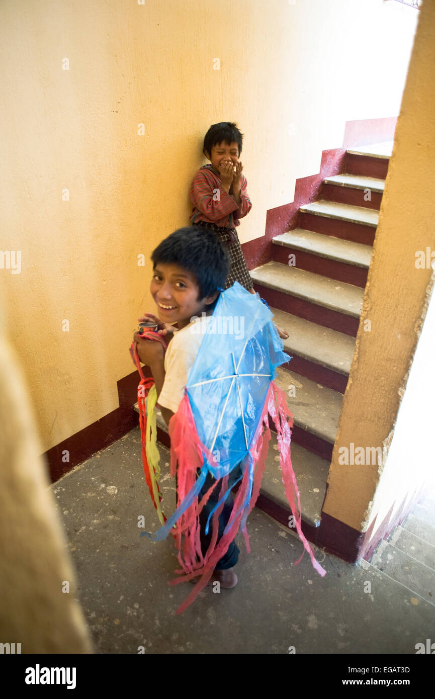Mayan children hi-res stock photography and images - Alamy