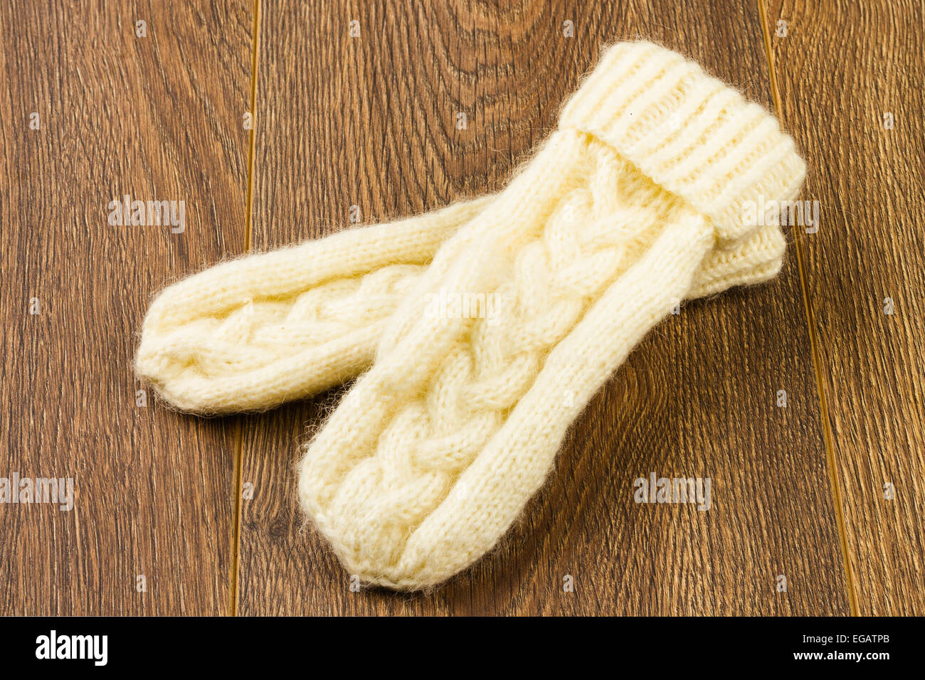 Mittens white hi-res stock photography and images - Alamy