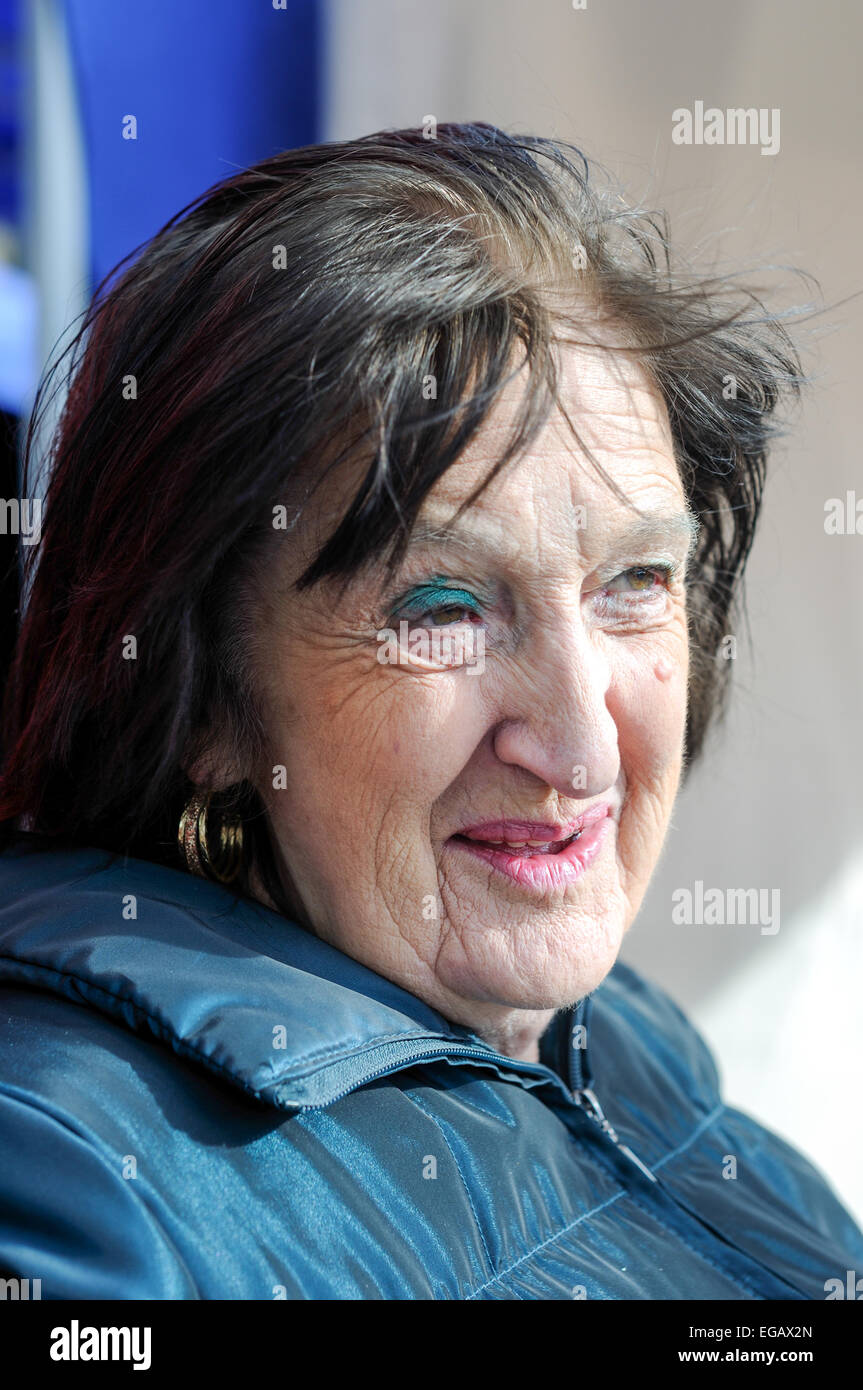 British lady elderly street hi-res stock photography and images - Alamy