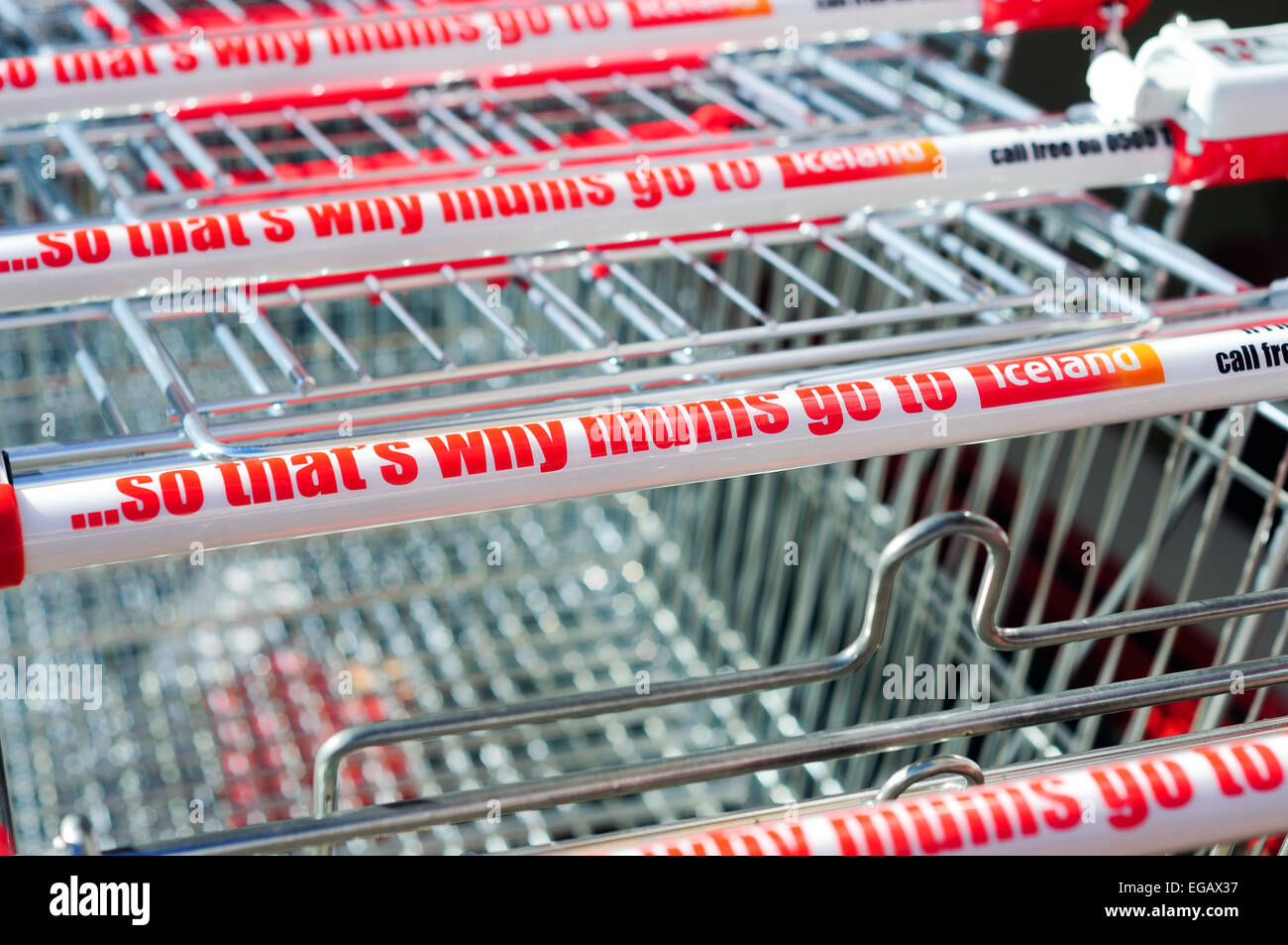 Iceland Supermarket Shopping Trolley Stock Photo - Alamy