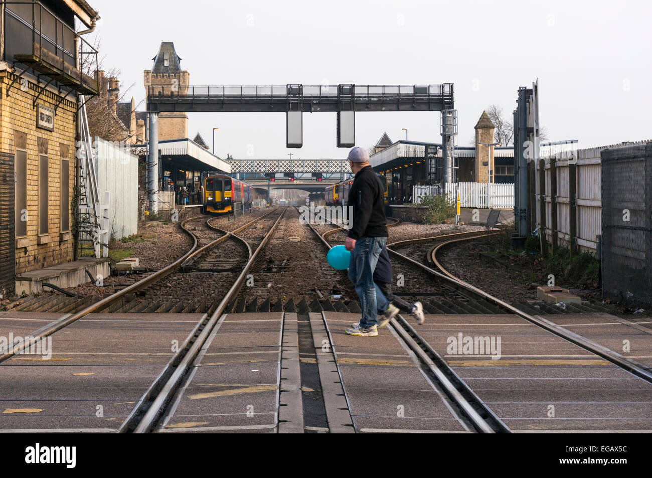 Lincoln railway station hi-res stock photography and images - Alamy