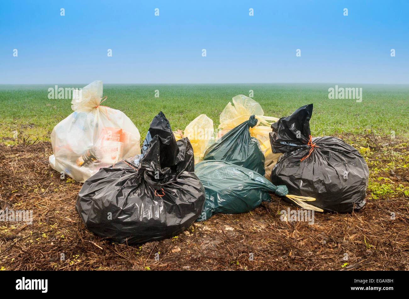 Rubbish bags hi-res stock photography and images - Alamy