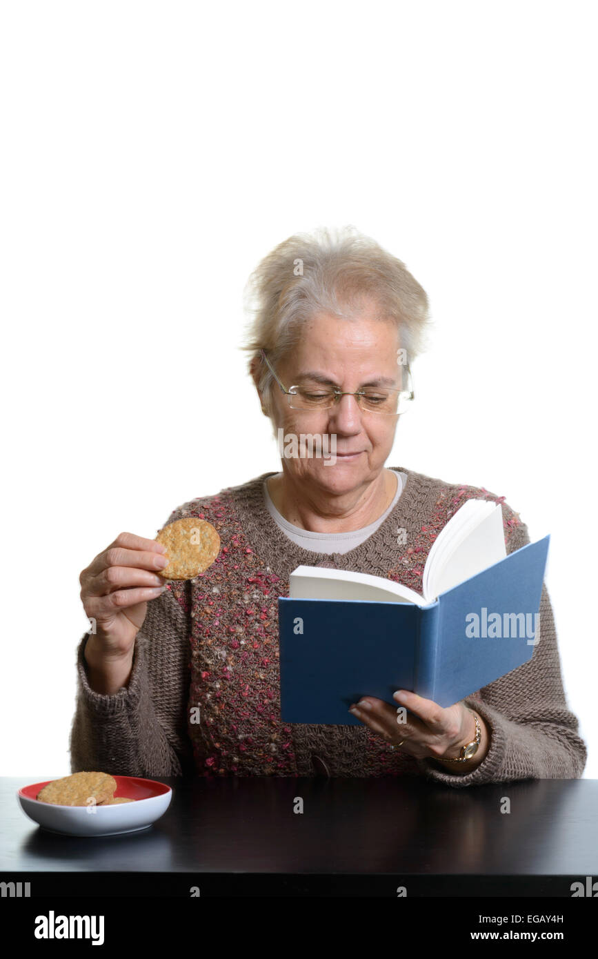 Elderly uk hands thin hi-res stock photography and images - Alamy