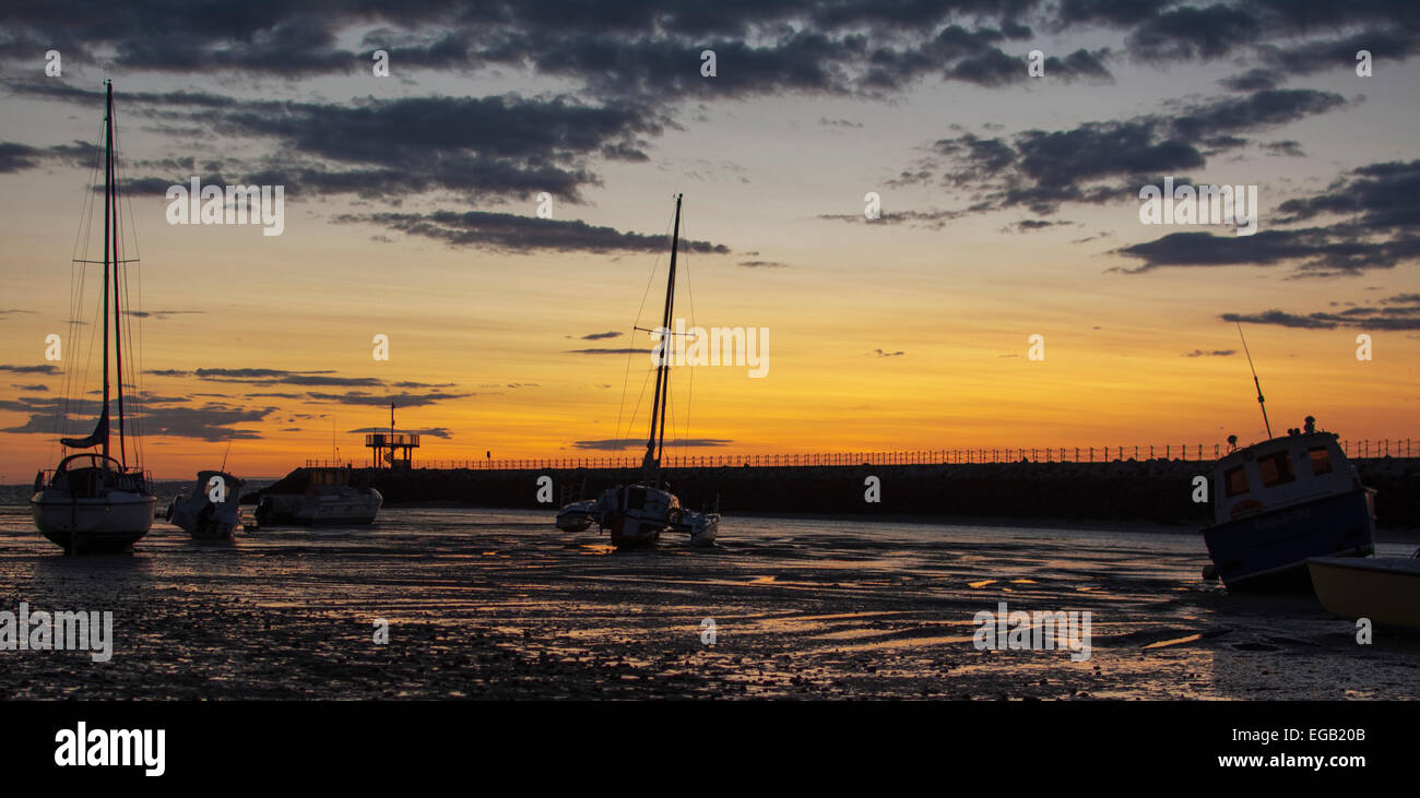 Sunset harbour hi-res stock photography and images - Alamy