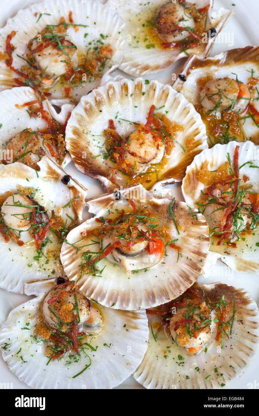 Shellfish pan roast hi-res stock photography and images - Alamy