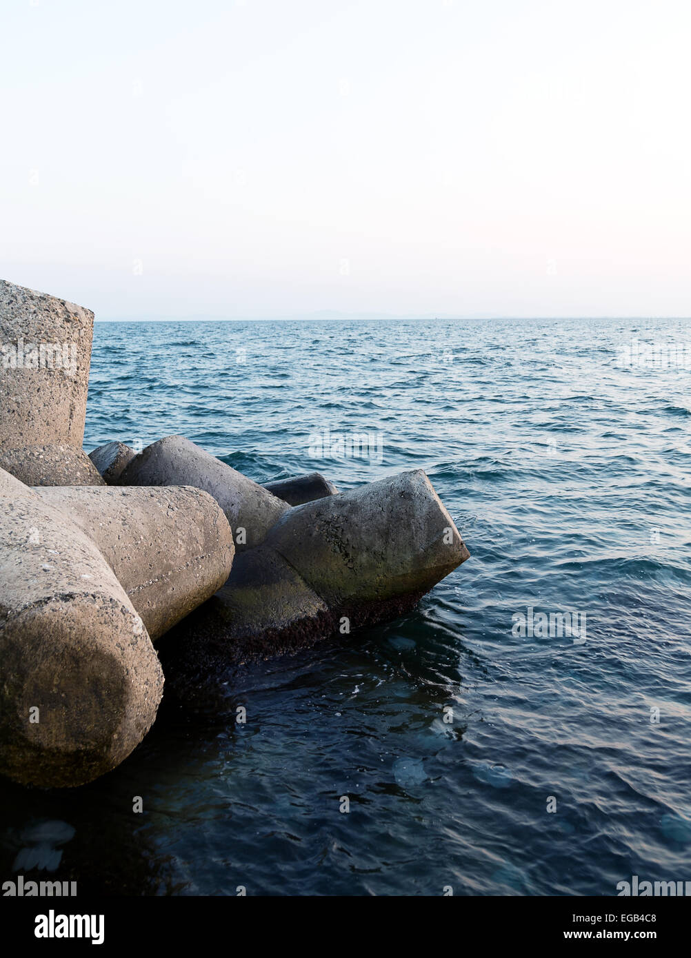 Dolos concrete blocks hi-res stock photography and images - Alamy