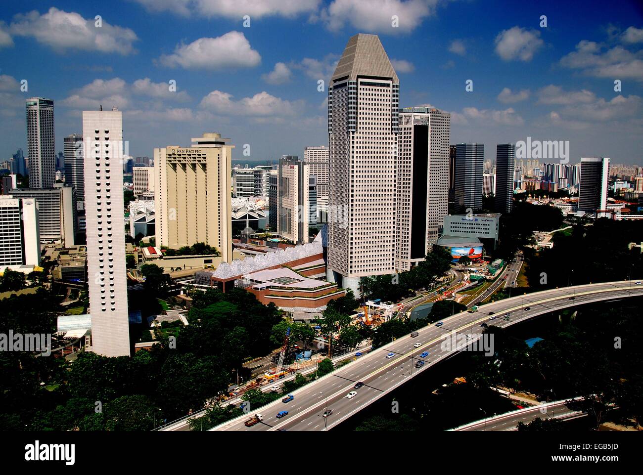 Singapore: Panorama of modern Singapore skyline with high-rise towers ...
