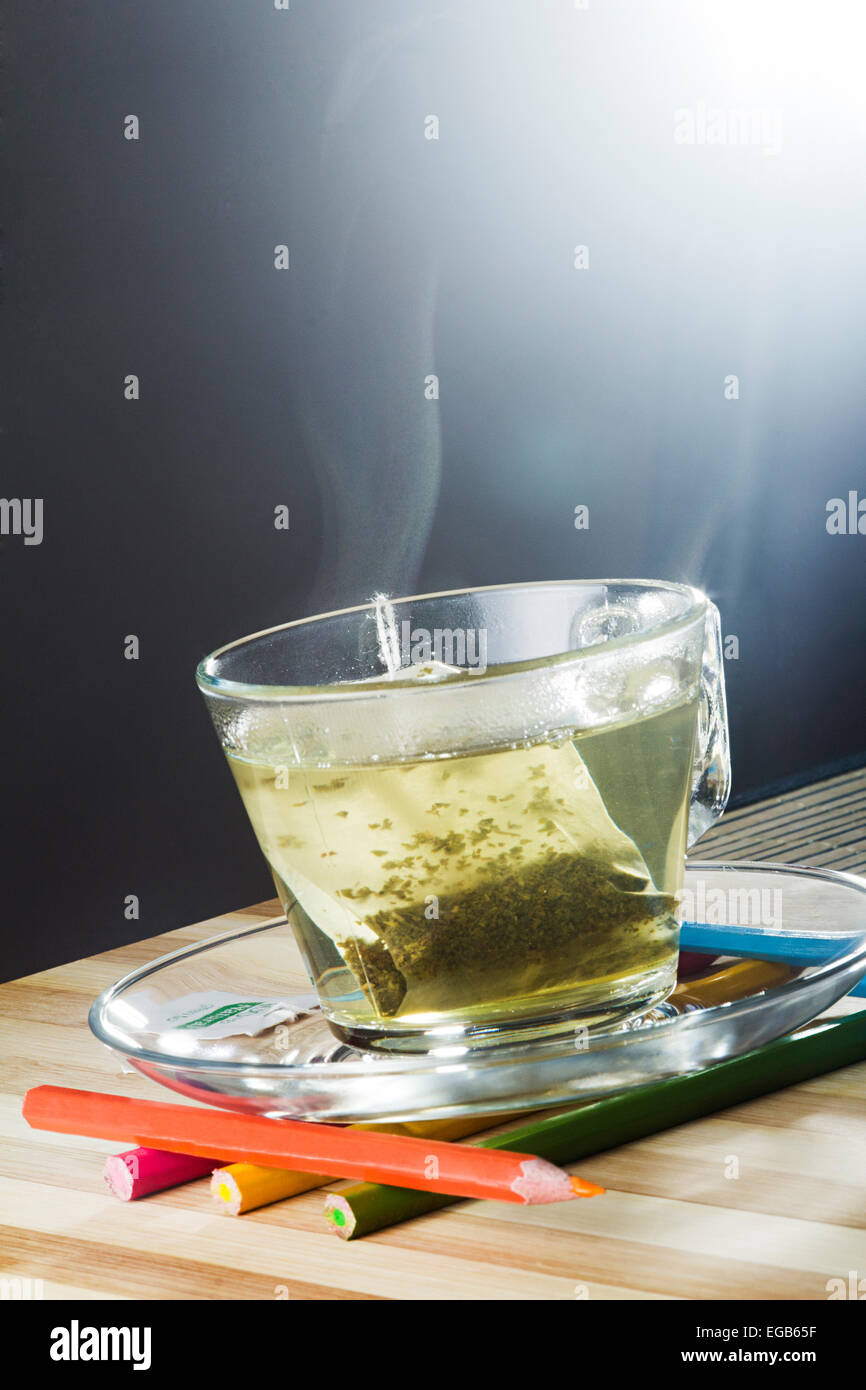 Image of teacups and saucers hi-res stock photography and images - Alamy