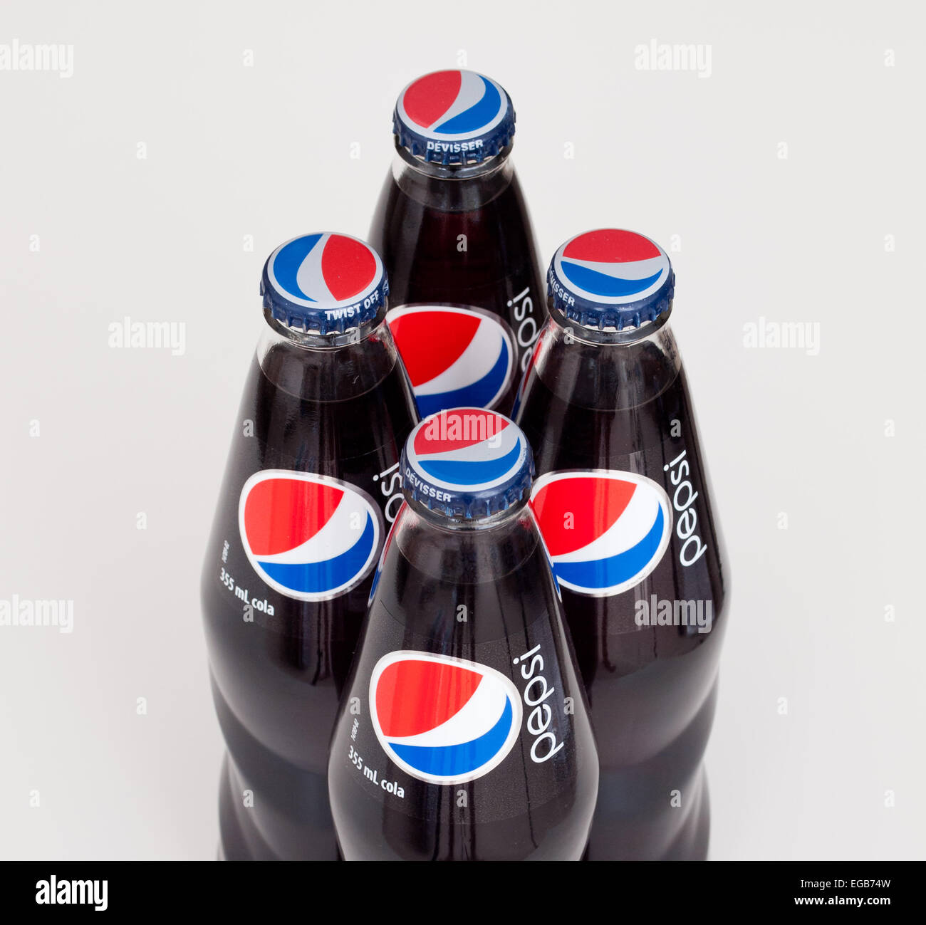A 4-pack of 355 mL glass bottles of Pepsi (Pepsi-Cola). Canadian ...