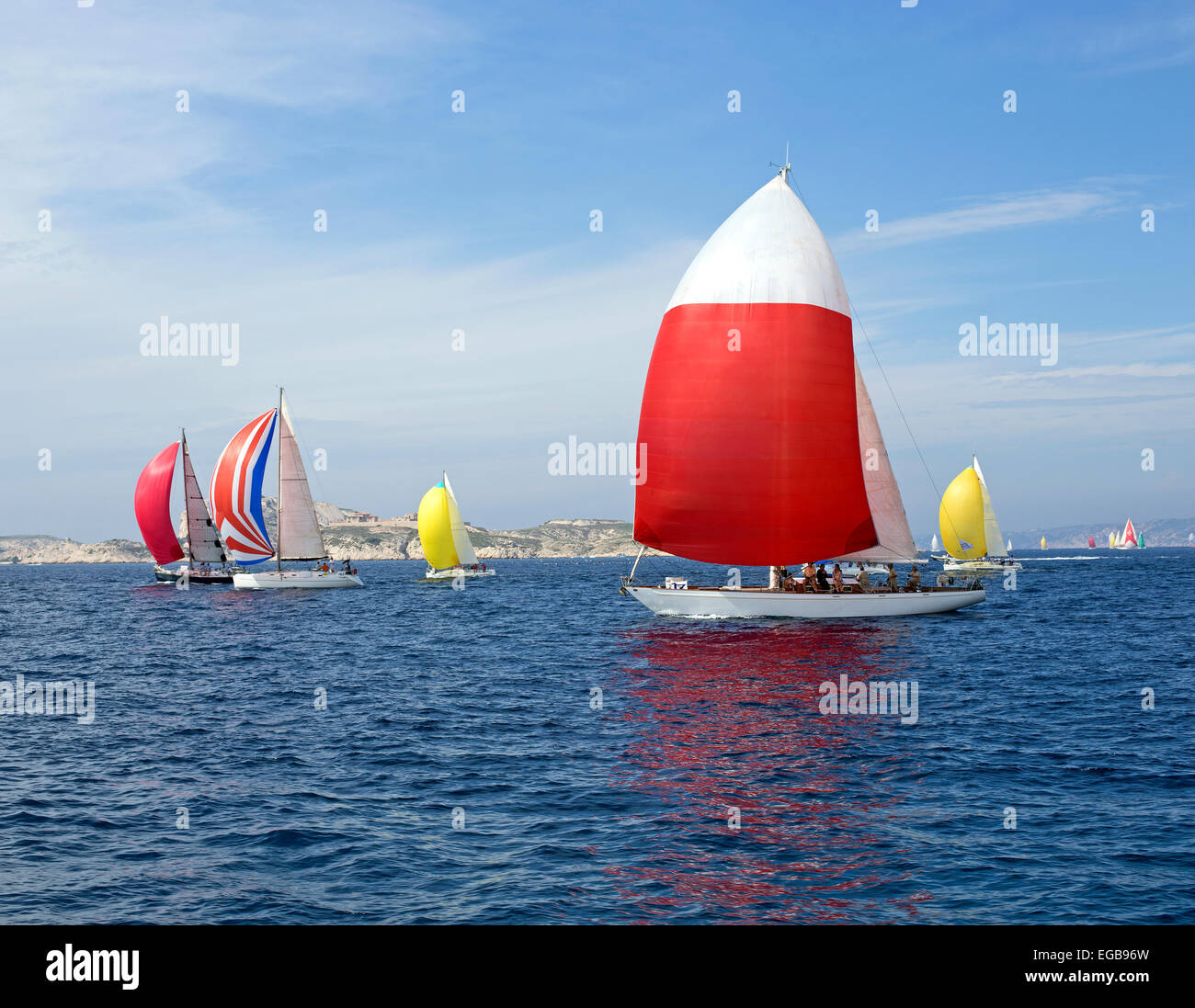 Sailboat race hi-res stock photography and images - Alamy