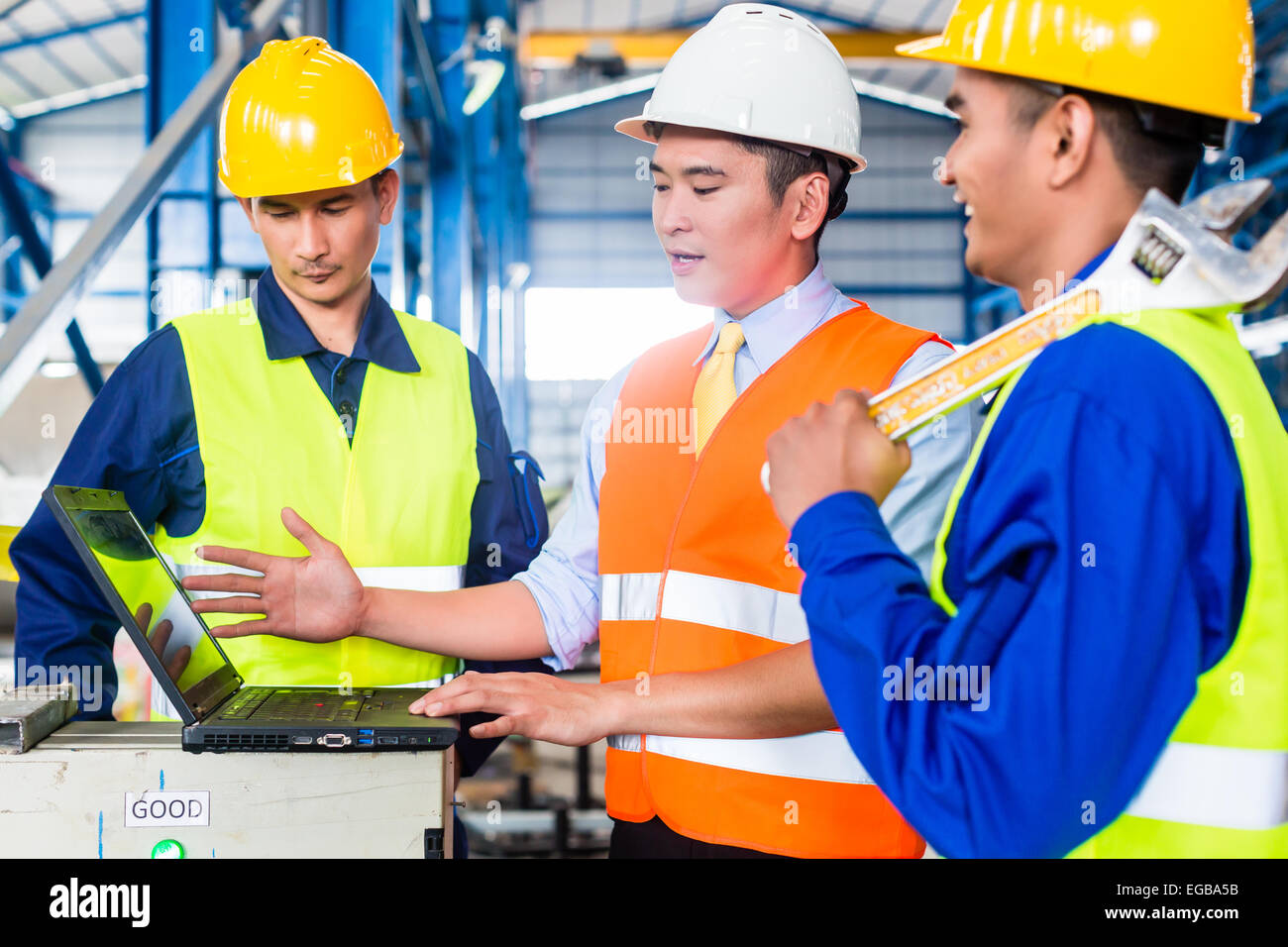 Engineer training hi-res stock photography and images - Alamy