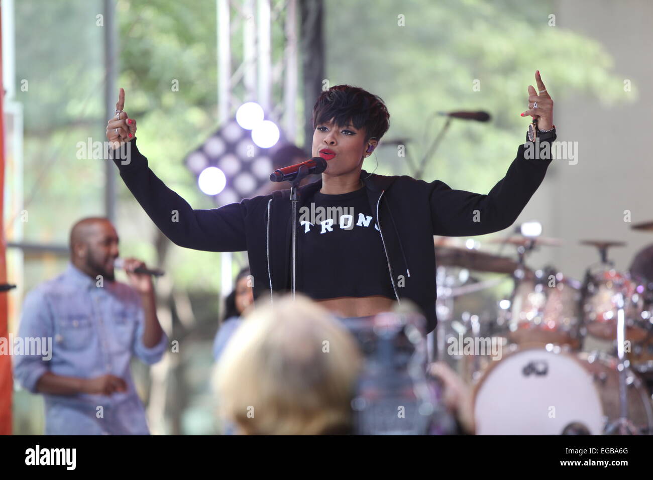 Jennifer Hudson performs live on NBC's 'The Today Show' at Rockefeller ...