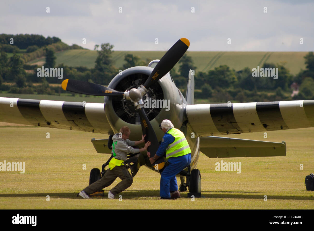 Spitfire engine hi-res stock photography and images - Alamy