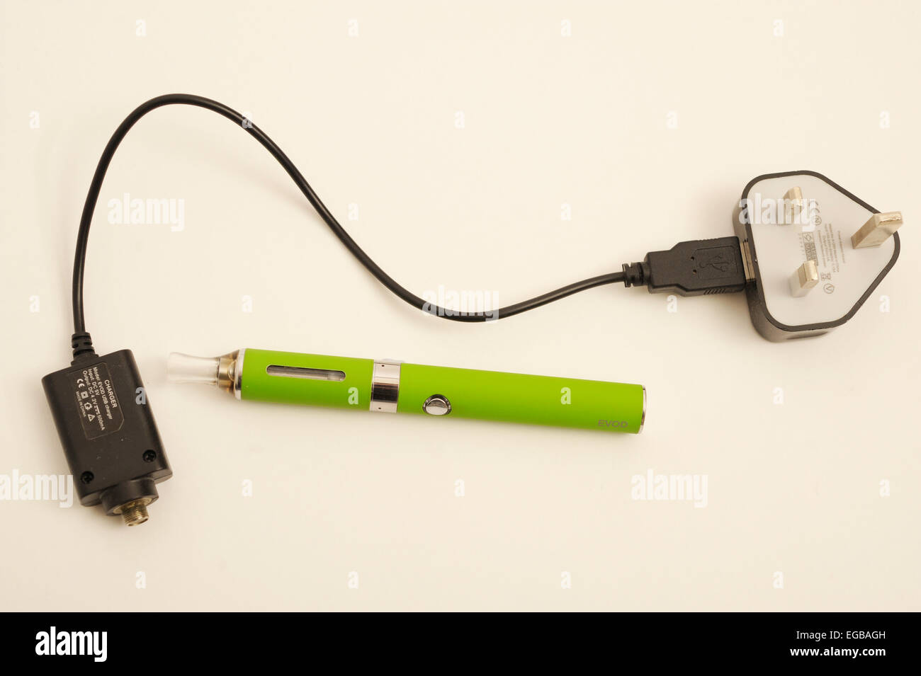 Smokeless cigarettes hi-res stock photography and images - Alamy