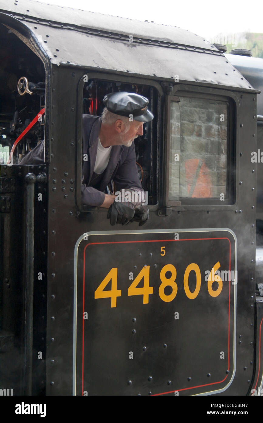 Lms Stanier Class 5 4 6 0 Locomotive Stock Photos & Lms Stanier Class 5 ...