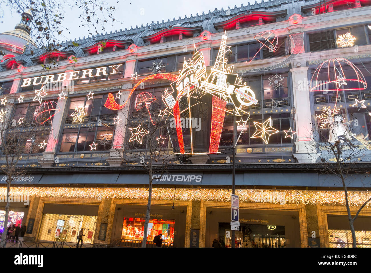 Christmas decorations on the exterior of Au Printemps department store ...